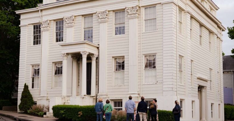 Newport: Golden to Gilded Age Guided Walking Tour - A Detailed Look at the Tour Experience