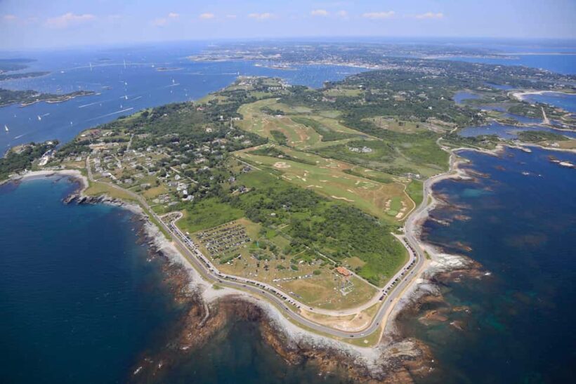 Newport: Helicopter Tour Over Mansions for up to 3 people - Key Points