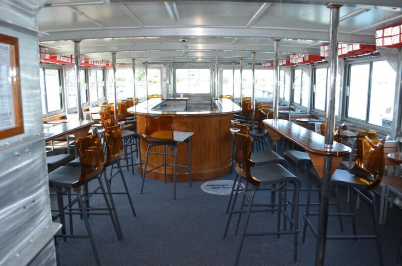 Newport, Rhode Island: Scenic Narragansett Bay Cruise - A Scenic Viewpoint of Newport’s Coastline