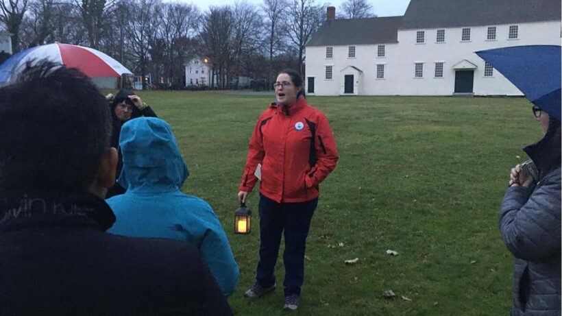 Newport, RI: Holiday Lantern Walking Tour - Authentic Stories and a Personal Touch