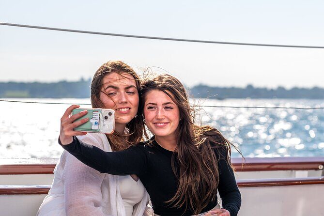 Newport Sunset Sail on Classic Sailboat - Newport Sunset Sail on Classic Sailboat: A Relaxing Voyage into the Bay’s Best Views