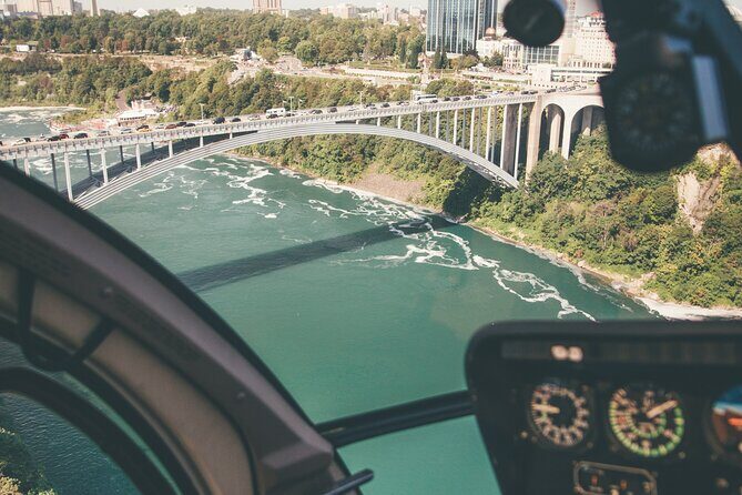 NF USA - Luxury Helicopter Tour with Maid of the Mist & Lunch - An In-Depth Look at the Experience