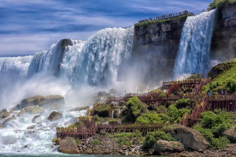 NF USA: Maid of the mist, Cave of the Winds, & Hotel Pickup - What’s Included and What to Expect