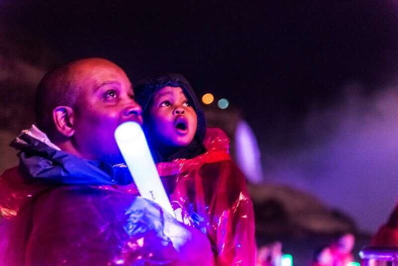 Niagara Falls, Canada: Evening Fireworks Cruise - The Sum Up