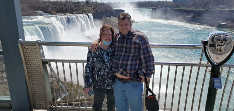 Niagara Falls Canada & USA: Small Group Deluxe Tour - Who This Tour Is Best For