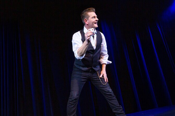 Niagara Falls, Canada: Wild Magic Show Ticket - Who Will Love This Show?