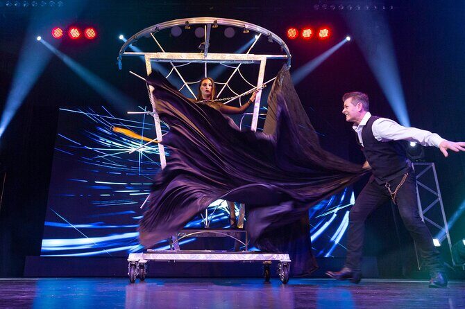 Niagara Falls, Canada: Wild Magic Show Ticket - The Sum Up