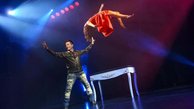 Niagara Falls, Canada: Wild Magic Show Ticket - Key Points