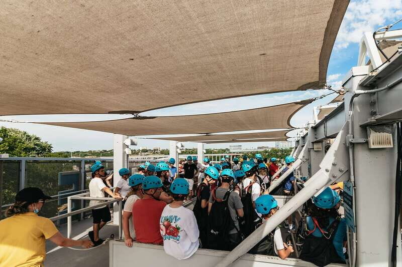 Niagara Falls, Canada: Zipline to The Falls - Accessibility and Practical Details