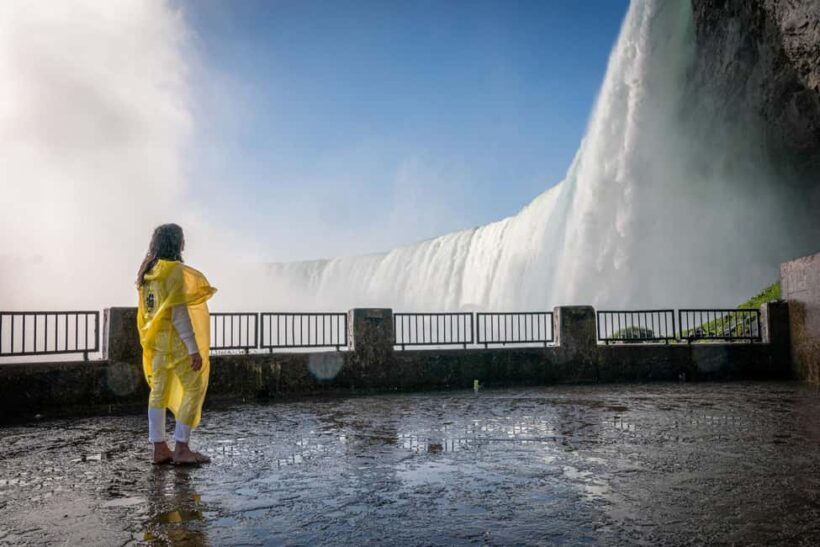 Niagara Falls: Early Access Boat & Journey Behind the Falls - Key Points