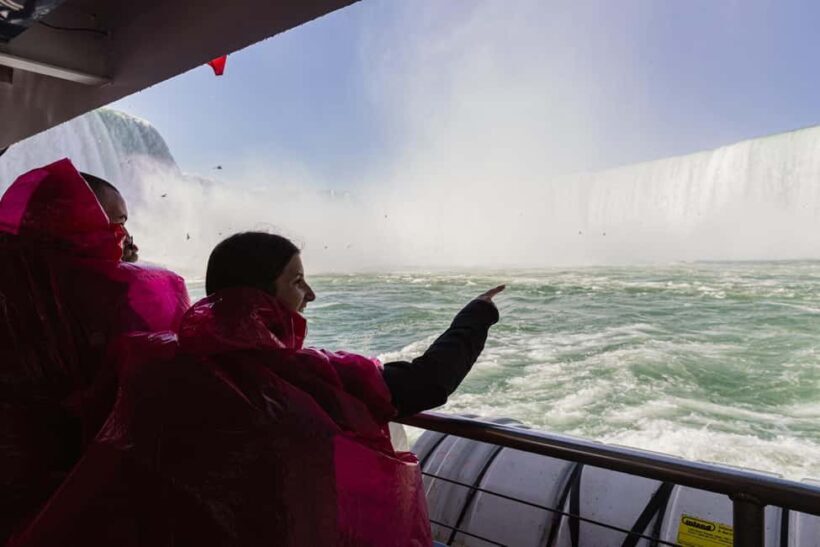 Niagara Falls: Early Access Boat & Journey Behind the Falls - Guided Walk and Top Vantage Points