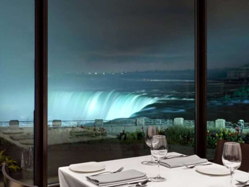 Niagara Falls: Night Tour with Fireworks Boat Ride & Dinner - A Closer Look at the Tour Experience
