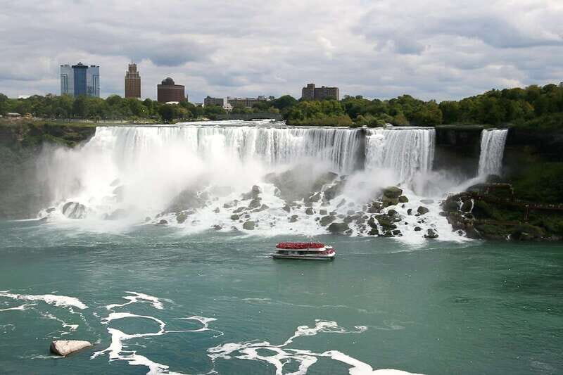 Niagara Falls, ON: Helicopter Ride with Boat & Skylon Lunch - Authentic Experiences from Other Travelers