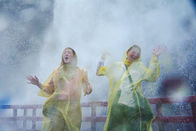 Niagara Falls Small Group Tour w/Helicopter and Maid of the Mist - FAQs