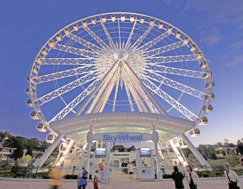 Niagara Falls Tour from Toronto With Niagara Skywheel - An In-Depth Look at the Tour Experience
