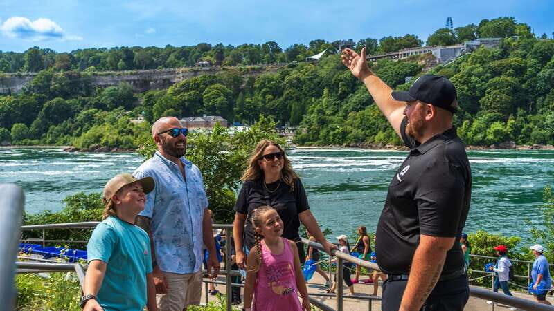 Niagara Falls: USA/Canada Tour with Boat Cruise and Lunch - The Sum Up