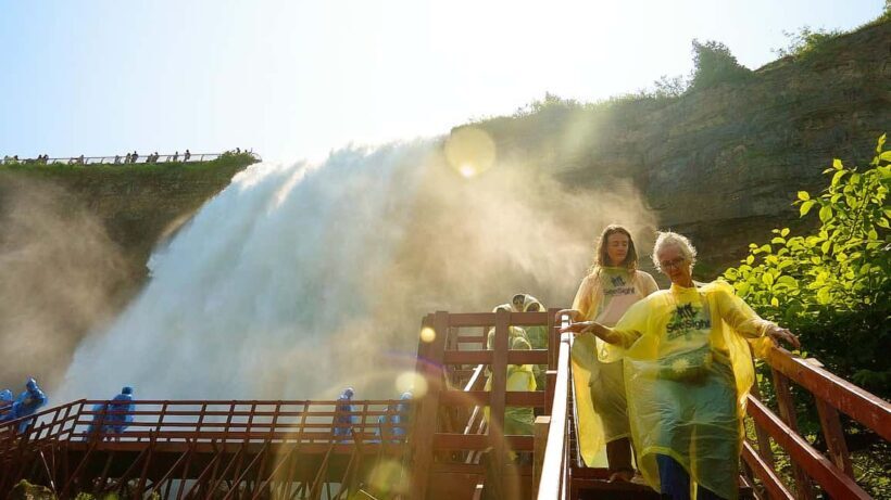 Niagara Falls USA: Cave of the Winds & Maid of the Mist Ride - Authentic Experiences and Real-World Insights