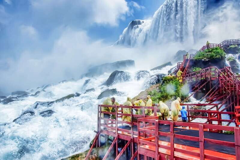 Niagara Falls, USA: Illumination Tour with Maid of the Mist - FAQs