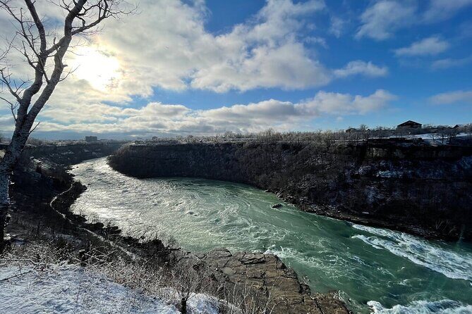 Niagara Falls USA- Winter Wonderland/State Park Tour w/ride - FAQ