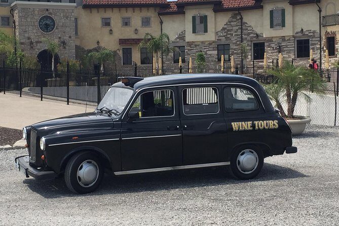 Niagara-on-the-Lake Wine Tour with Lunch -Private Tour in Classic English Cab - Who Will Love This Tour?
