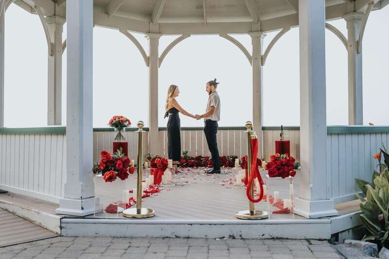 Niagara: Proposals in Niagara Falls & Niagara-on-the-Lake - Decor and Personal Touches: Making It Uniquely Yours
