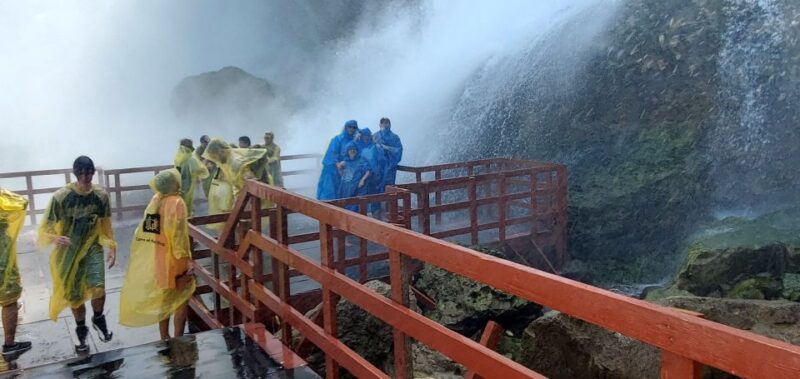Niagra Falls, USA Side: Boat, Cave and Shuttle pass Tour - Summary: Who Will Love This Tour?