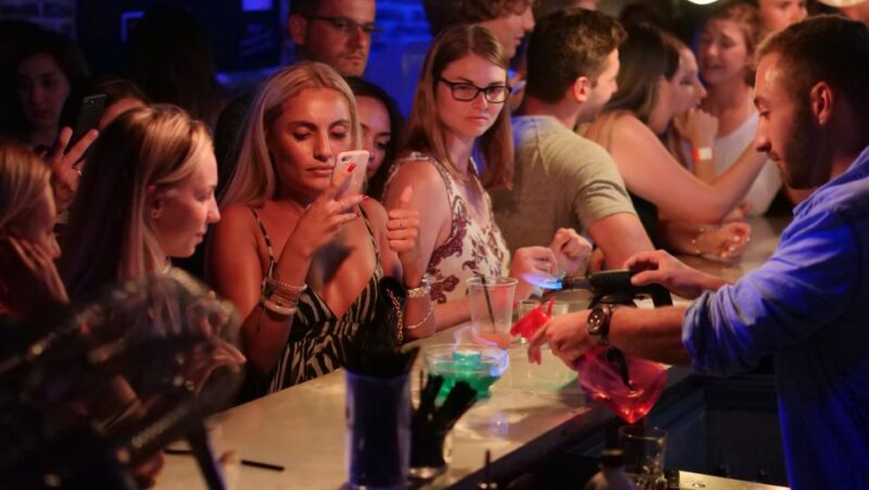 Nice: 4 Bar, 1 Club Riviera Bar Crawl Party with Free Shots - Introduction