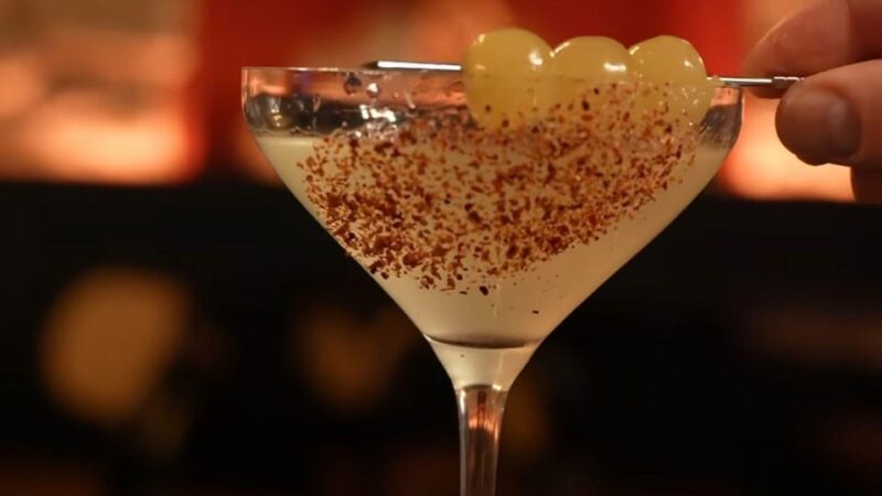 Nice: Cocktail Workshop in an Exceptional Bar - Positive Customer Feedback