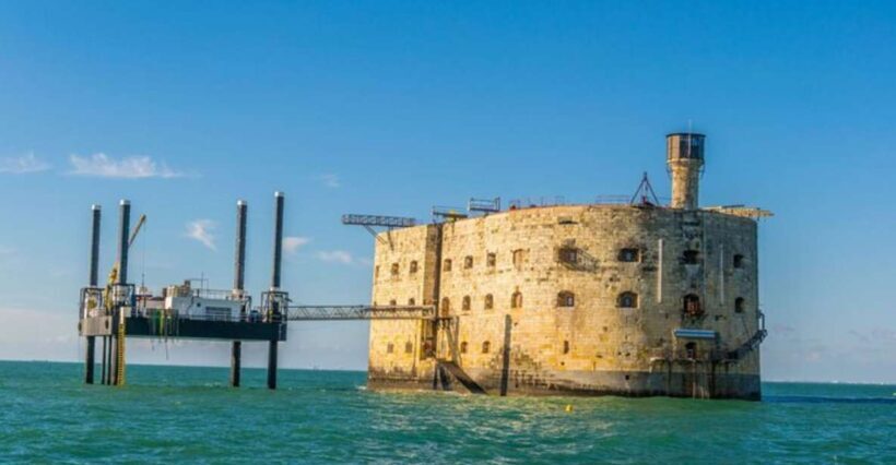 Nice: Private custom tour with a local guide - Key Points
