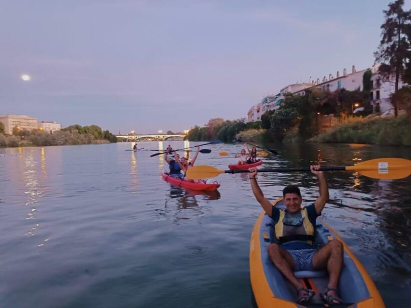 Night Kayak: Historic Seville, Triana and La Cartuja - An Enchanting Night on Seville’s Guadalquivir