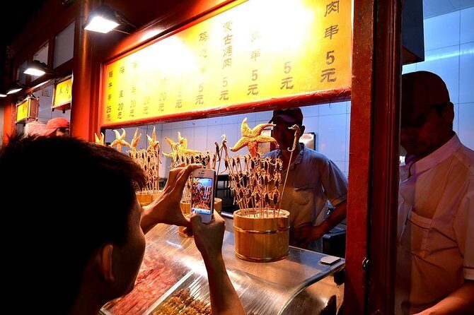 Night life of Beijing Mini Group 3 Hour Walking Tour - An In-Depth Look at the Tour Experience