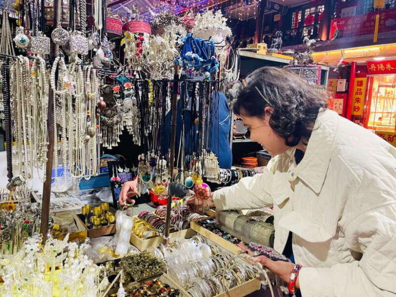 Night Market Haggling Adventure with an English Guide! - Key Points