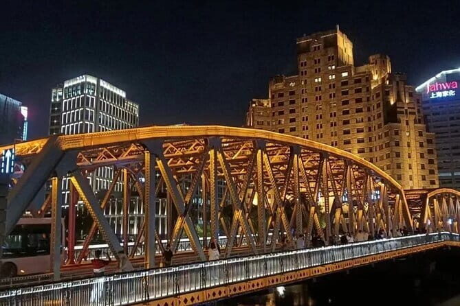 Night River Cruise Tour with Xinjiang Style Dining Experience - A Close Look at the Experience