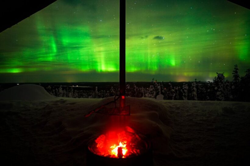 Night Snowshoeing Adventure under the Northern Lights - An Authentic Arctic Night in Lapland