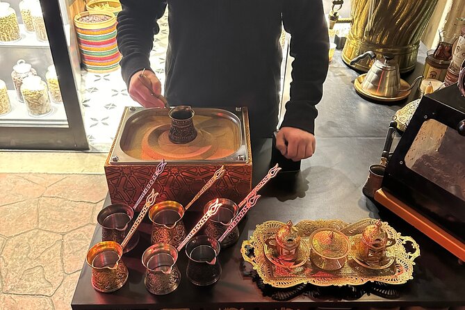 Night & Street Food Tour - Exploring Istanbul’s Night & Street Food Scene