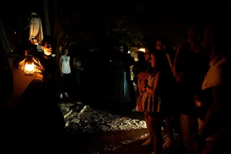 Night theatrical visit to the English cemetery - An Overview of the Experience