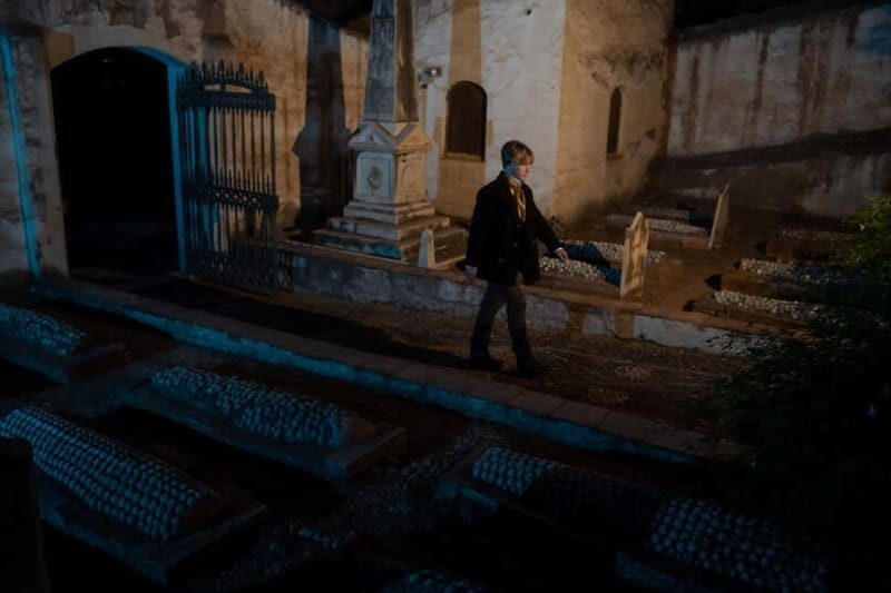 Night theatrical visit to the English cemetery - The Sum Up