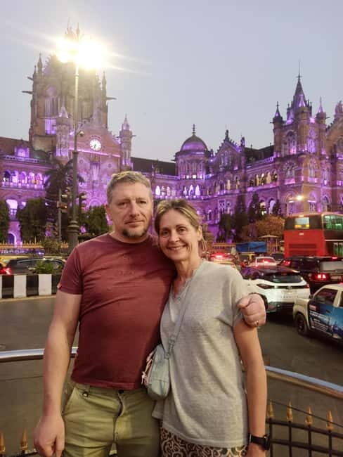 Night Tour: Mumbais Nights & Buzzing Bazaars - What Makes This Night Tour Stand Out