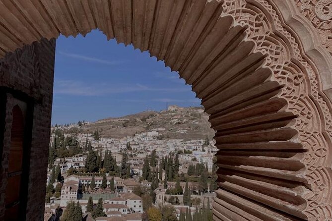 Night tour of the Alhambra and the Nasrid Palaces - Key Points