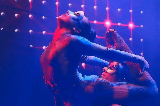 Night tour to Coco Bongo Punta Cana from Santo Domingo with Open Bar - Who Should Consider This Tour?