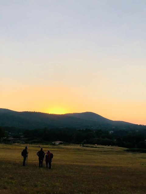 Night trekking with dinner in the nature of the castles - An In-Depth Look at the Night Trekking Experience
