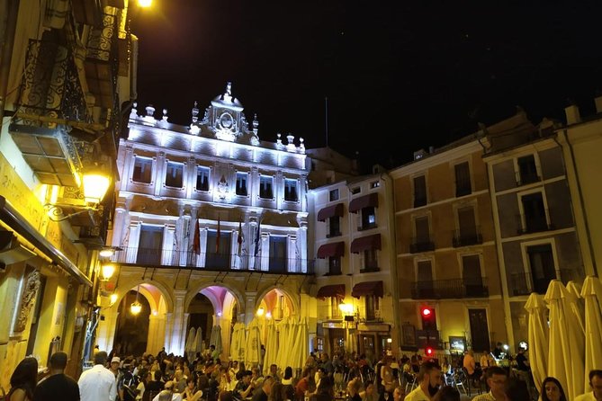 Night Walking Tour of Medieval Cuenca - Discovering Architectural Gems