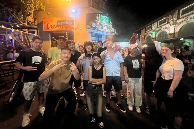 Nightlife Adventure La Placita Calle Cerra La factoría La Perla - What Makes This Tour Stand Out?