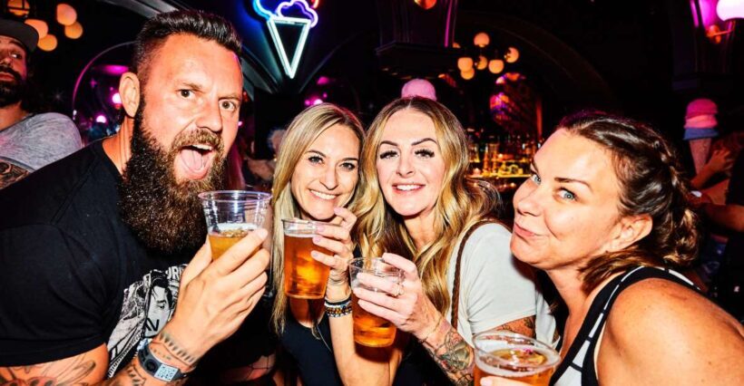 NIGHTOUT Vegas Bar Crawl - What to Expect on the Nightout Vegas Bar Crawl