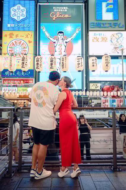 Nighttime Charms of Dotomburi: Photography Tour in Osaka - Vibrant Dotonbori District: Embracing the Energy