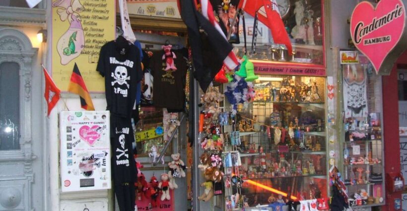 Nightwalk De Luxe St. Pauli, Rotlicht und Kultur - The Sum Up