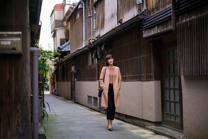 Niigata Full-Day Private Tour With Government-Licensed Guide - Sushi Benkei Culinary Experience