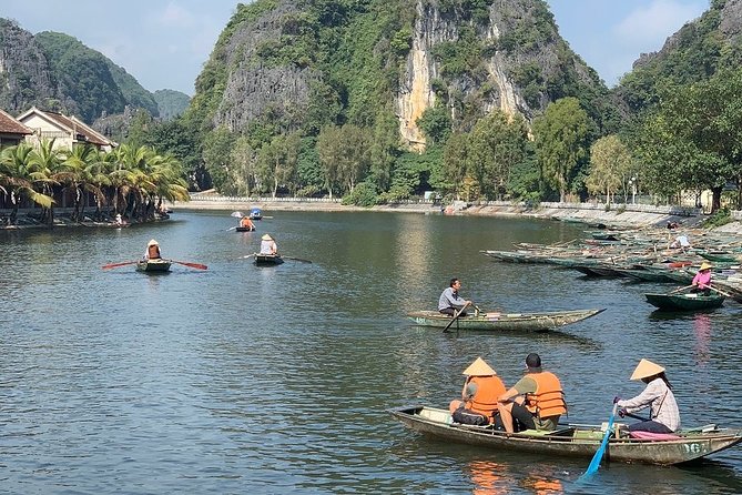 Ninh Binh 2 Days 1 Night - Small Group Tour From Hanoi - Local Lunch: Tasting Vietnamese Flavors