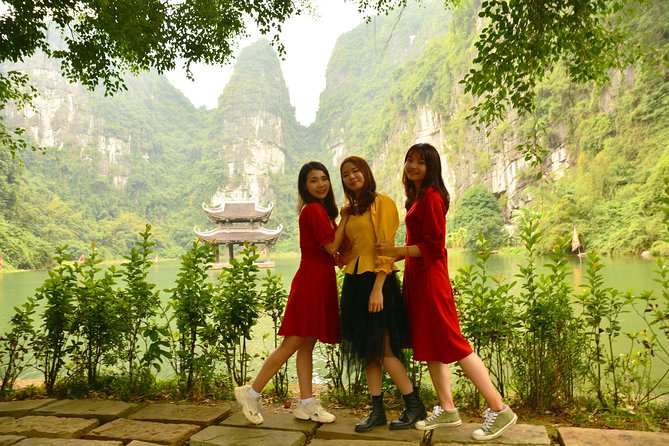 Ninh Binh Day Tour: Bai Dinh Trang An boat trip - Key Points