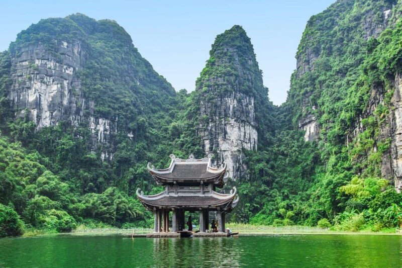 Ninh Binh Day Trip: Hoa Lu - Trang An - Mua Cave - Key Points